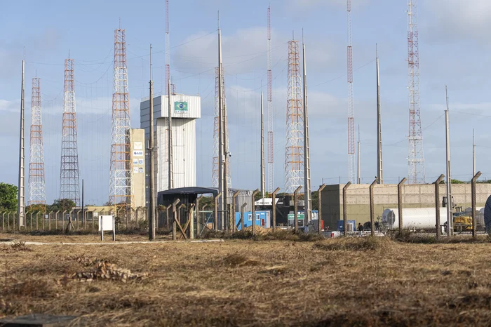 Brasil terá primeiro lançamento de foguete comercial no espaço em ...