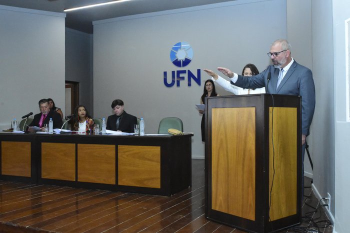 Rodrigo Decimo toma posse como prefeito e promete gestão eficiente em ...