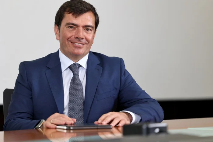 Quem é Agustín Escobar, CEO que morreu em acidente de helicóptero no ...