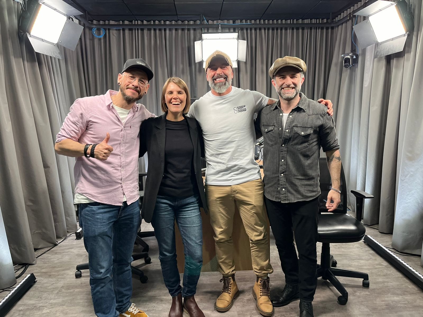 É pra rir ou pra chorar? Perimetral Podcast conversa com Cris Pereira e ...