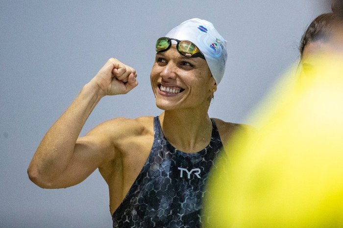 Carol Santiago bate recorde das Américas dos 100m livre no Open ...