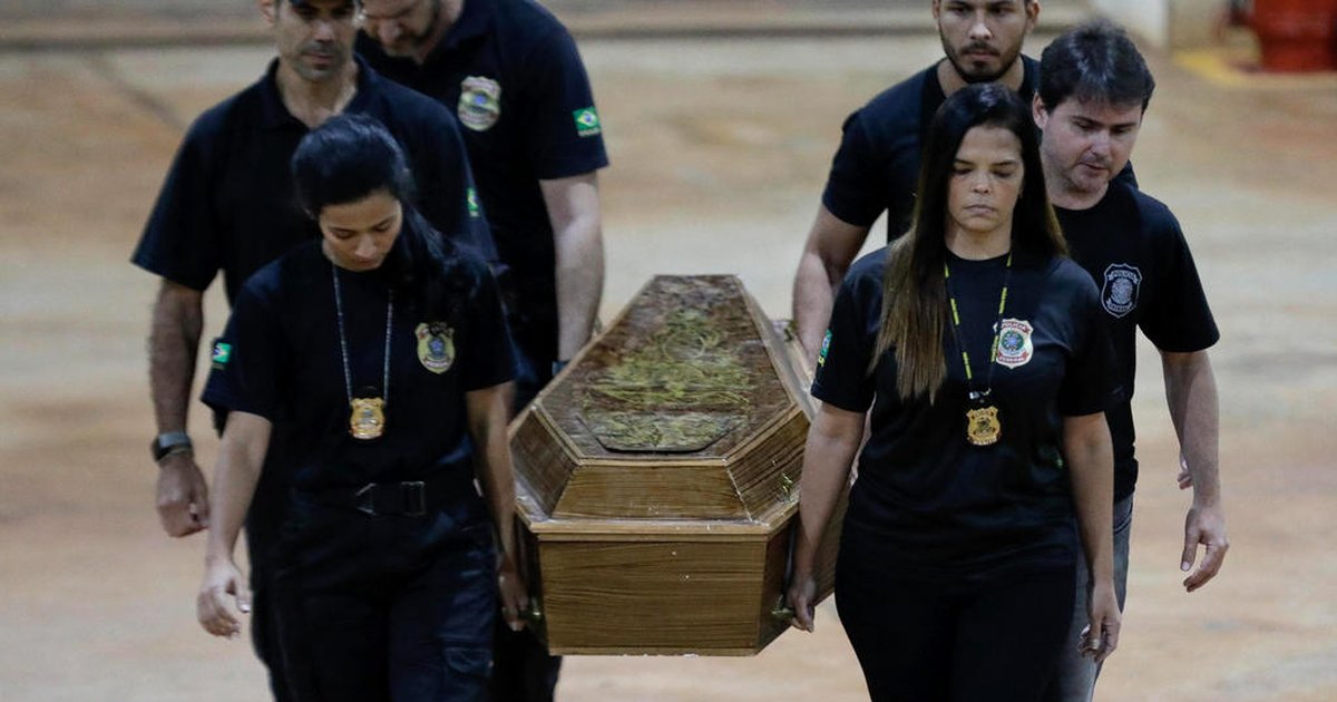 Avião Com Restos Mortais Encontrados Nas Buscas Por Bruno Pereira E Dom