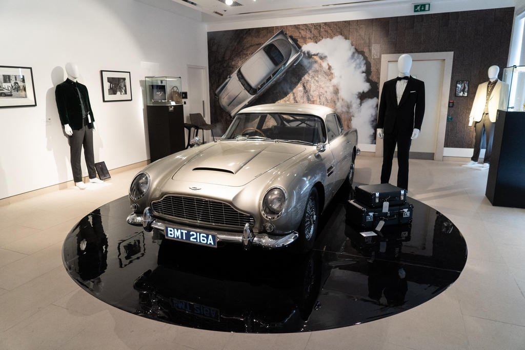Carro de James Bond é leiloado por US$ 3 milhões | GZH