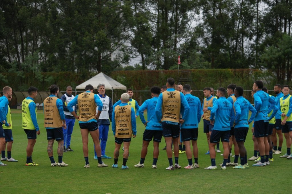 Um por todos, todos por um: o lema que move o Grêmio em retomada do ...