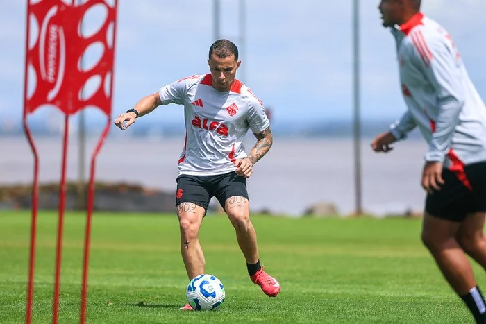 Bruno Gomes ganha moral em "novo Inter" e muda de ideia sobre posição ...