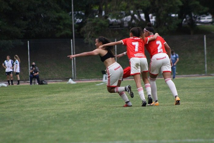 Atacante do Inter projeta Gre-Nal pelo Brasileirão Feminino sub-20 e ...