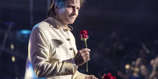 Roberto Carlos cantará com Luísa Sonza, Ana Castela e mais artistas no especial de fim de ano | DG