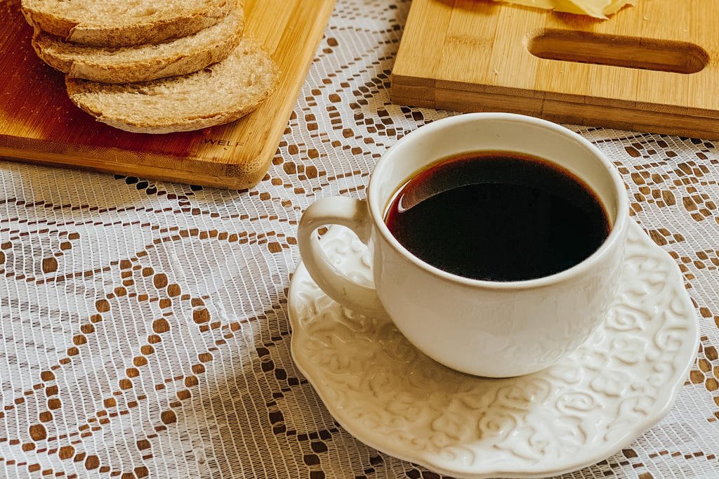 Descubra três truques para fazer um café filtrado especial em casa ...