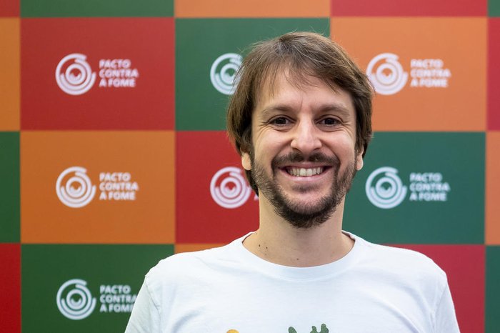 A ONG que chega ao RS para comprar e doar toneladas de alimentos ...