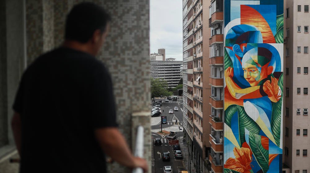 Murais revitalizam prédios de Porto Alegre e aproximam a arte da ...