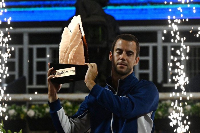 Djere encerra série invicta do bicampeão do Rio Open e fatura título em ...