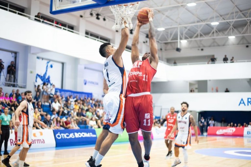 Paulistano vence Unifacisa e se aproxima do G-8 do NBB | GZH