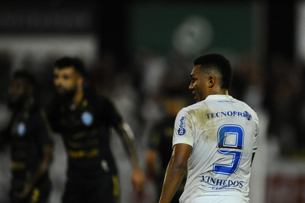 Com três gols na Série D, Eron quer Caxias na liderança do grupo A-8 ...