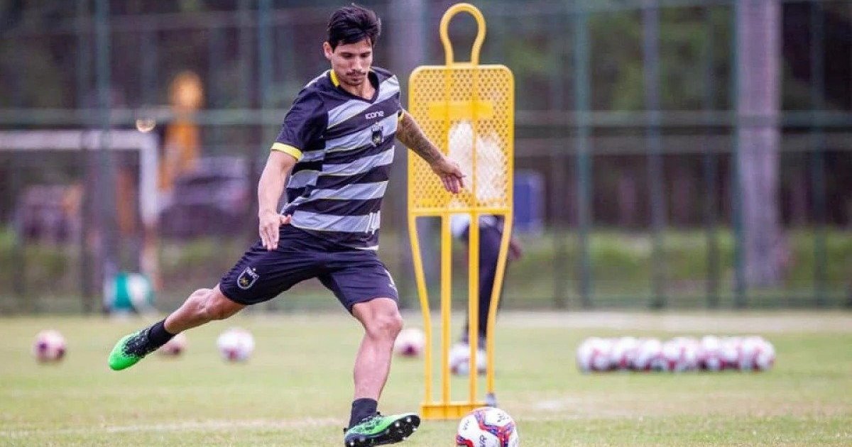 Gaúcho contrata um zagueiro e perde outros dois jogadores | Passo Fundo Gaúcho contrata um zagueiro e perde outros dois jogadores | Passo Fundo
