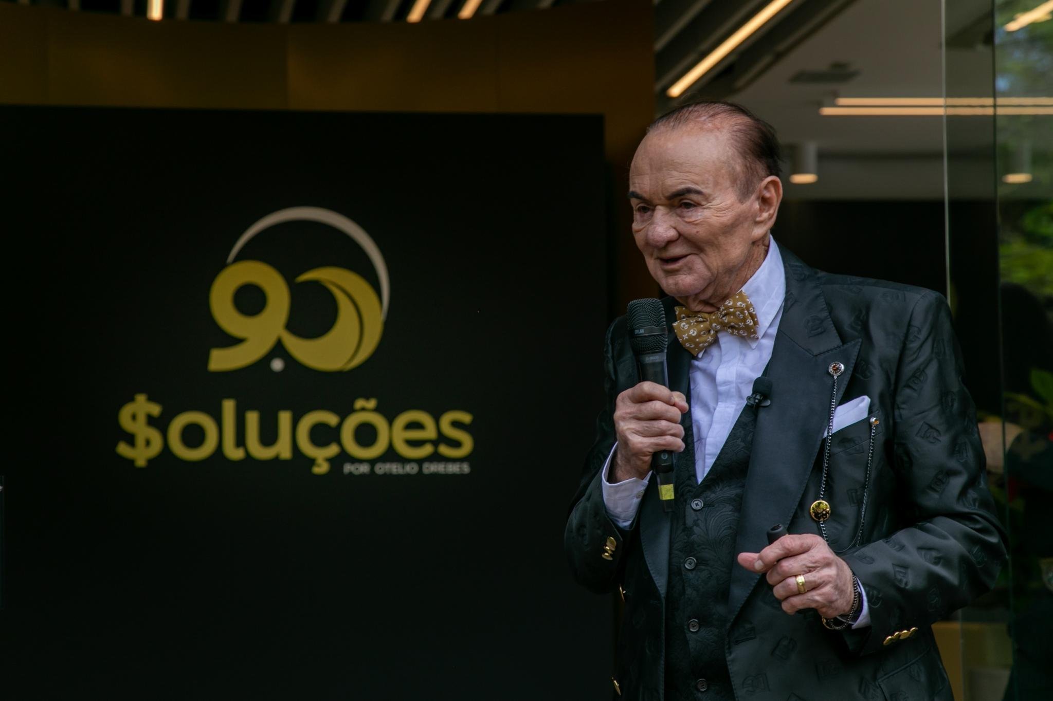 Aos 90 anos, fundador da rede de lojas Lebes abre financeira: "Não ...