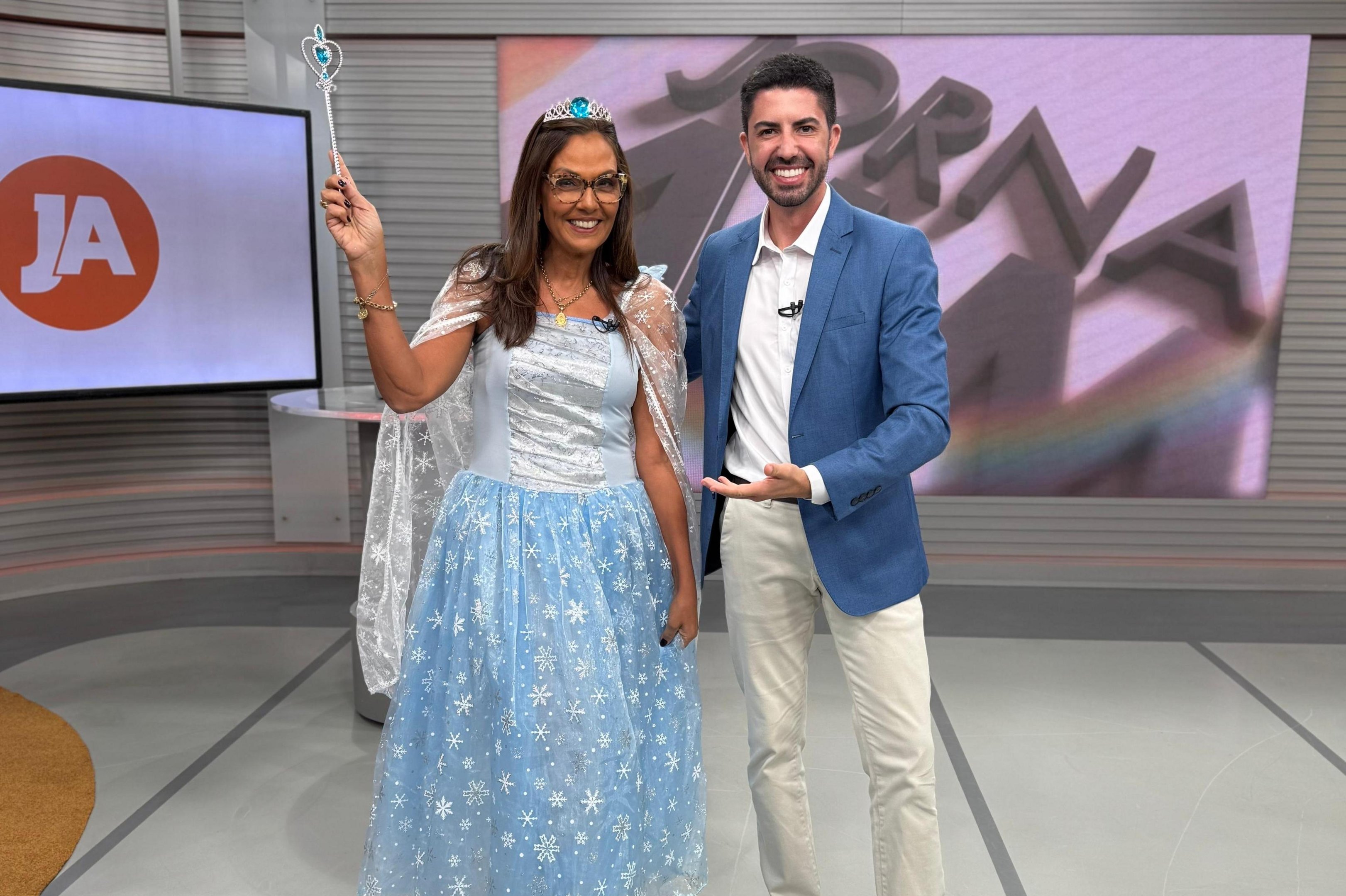 Cristina Ranzolin perde aposta para Marco Matos e se fantasia de Elsa ...
