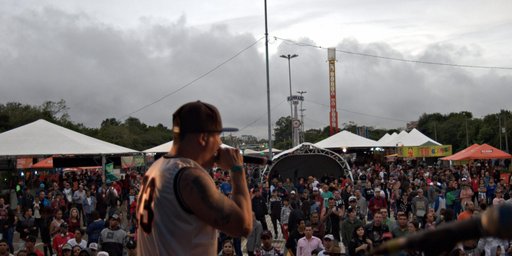 Rapper Branco R.P.3 ressignificou a dor da enchente por meio da arte | DG