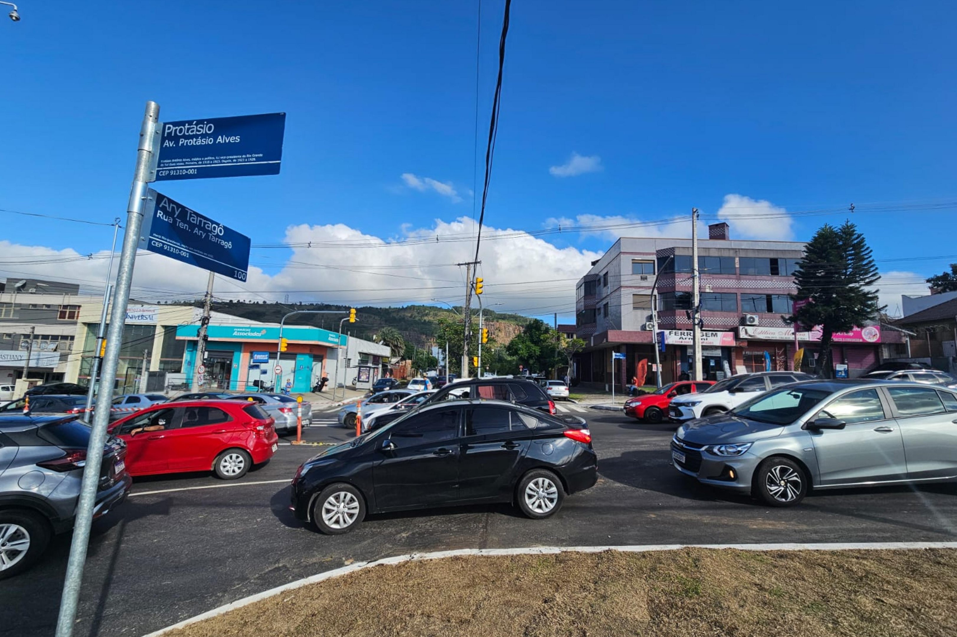 Inauguração de novo atacado altera trânsito na Avenida Protásio Alves ...