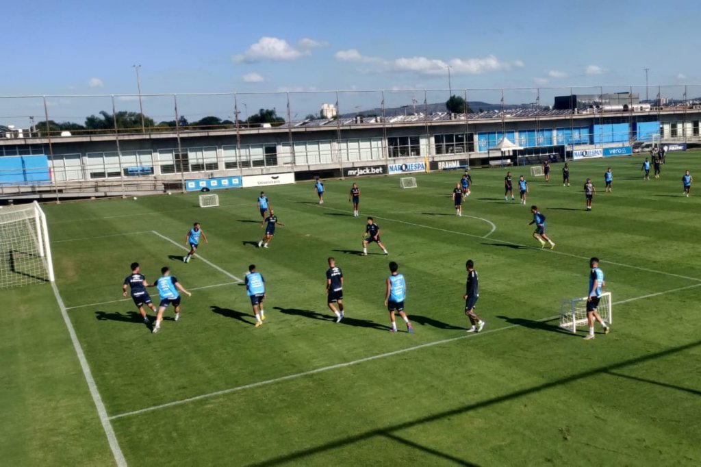 Renato mantém mistério sobre time, mas Vina deve ser atração do Grêmio ...