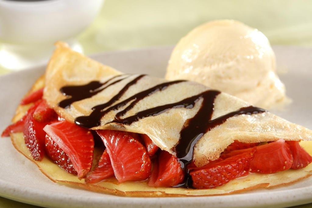 Veja como fazer um crepe de morango | Pioneiro