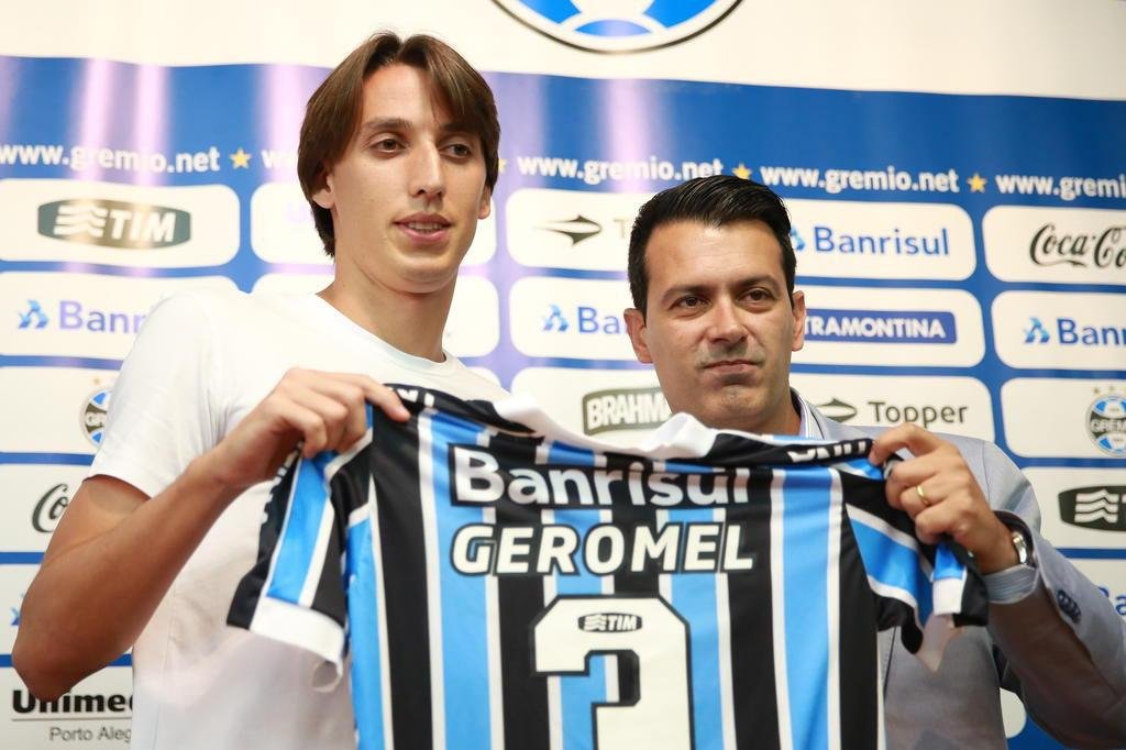 Geromel relembra apresentação no Grêmio: "Orgulho de chegar a este ...