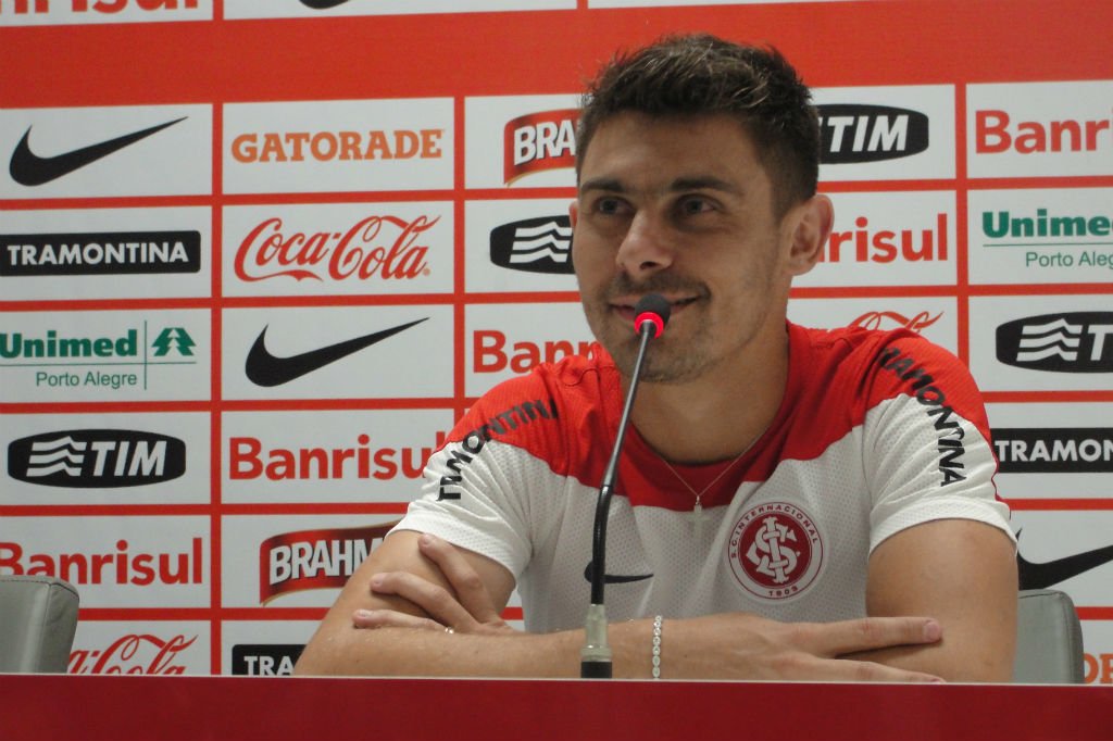 Inter espera definir reforços para renovar com Alex: "Estou tranquilo ...