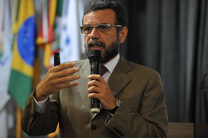 "Temos que estar com o dedo no pulso da economia para sentir a hora da ...