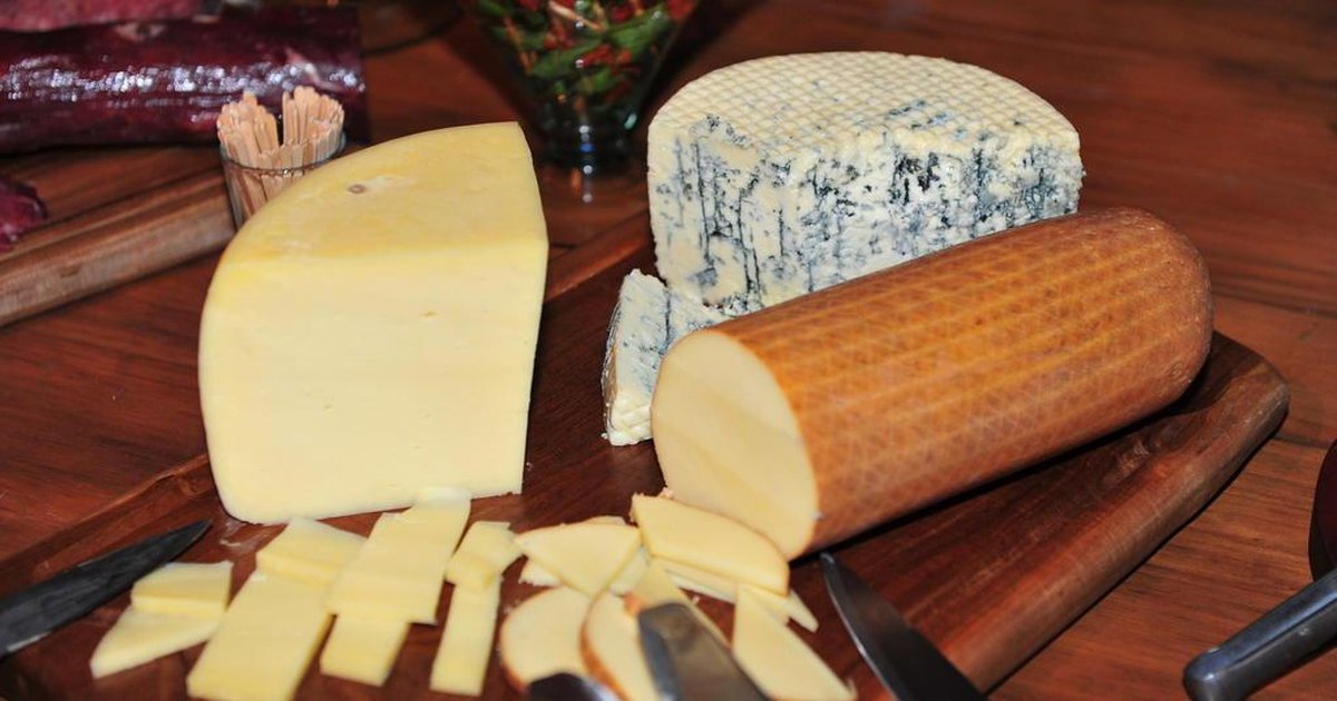 Prato, mozarela, parmesão: saiba as diferenças entre os tipos de queijo ...