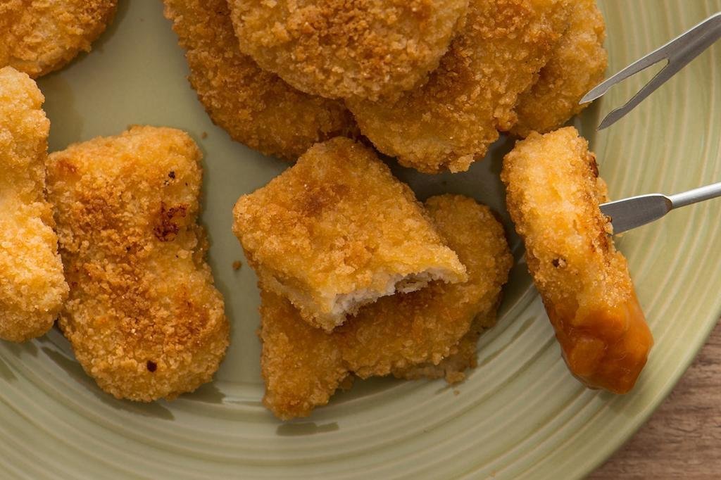 Prepare nuggets ao molho agridoce | Pioneiro