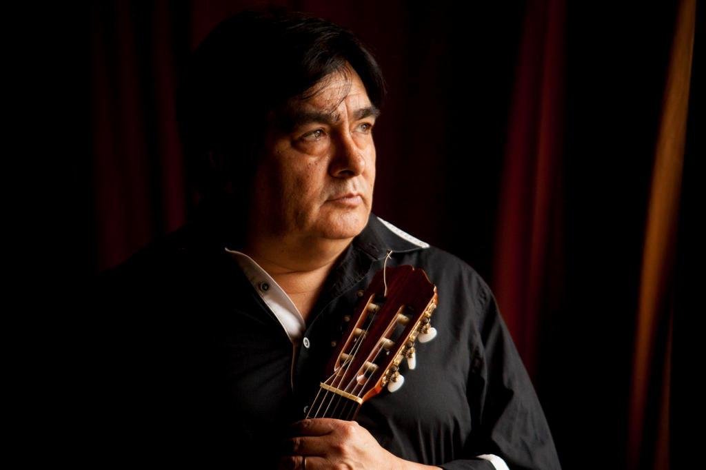 Daniel Torres celebra 40 anos de carreira no Theatro São Pedro nesta ...