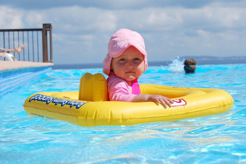 Como escolher o melhor tipo de boia para o seu filho | GZH