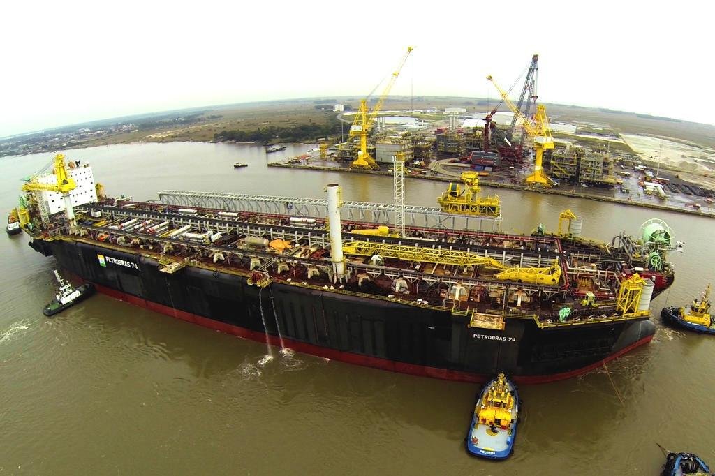 Saída da plataforma P-74 aumenta agonia no polo naval | GZH