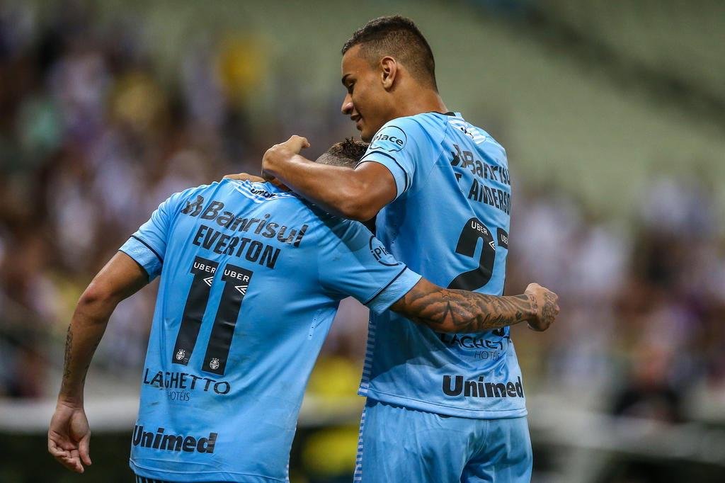 Goleador e "garçom": o ano mágico de Everton pelo Grêmio | GZH