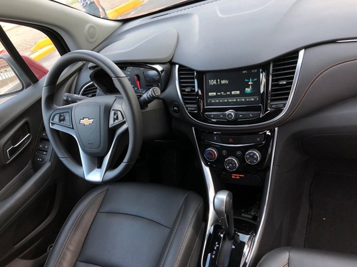 Chevrolet Tracker Premier II 2018, conforto, espaço e desempenho ...