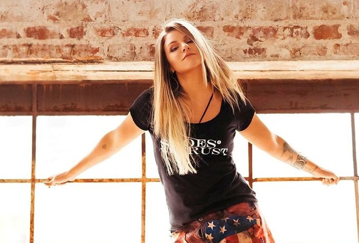 Carreira, família e mais: 360º com Vanessa, da dupla com Claus | Donna