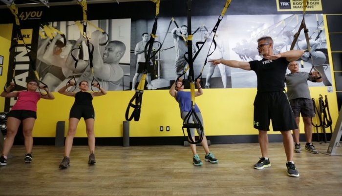 Método de exercício de resistência, o TRX traz benefícios para o corpo ...