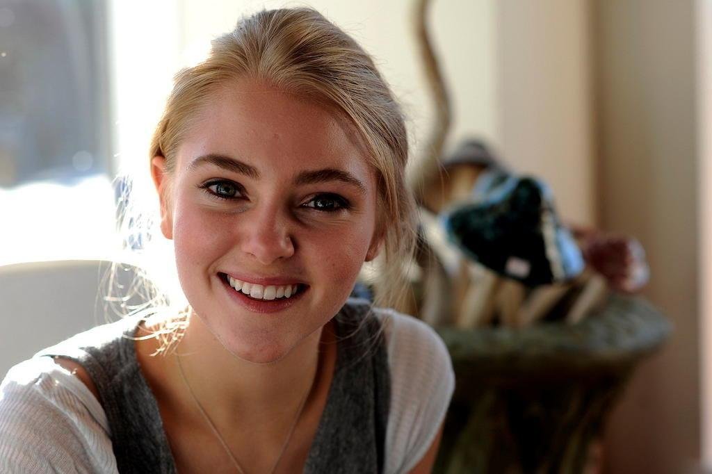 Definida atriz que fará Carrie Bradshaw adolescente em nova série de TV ...