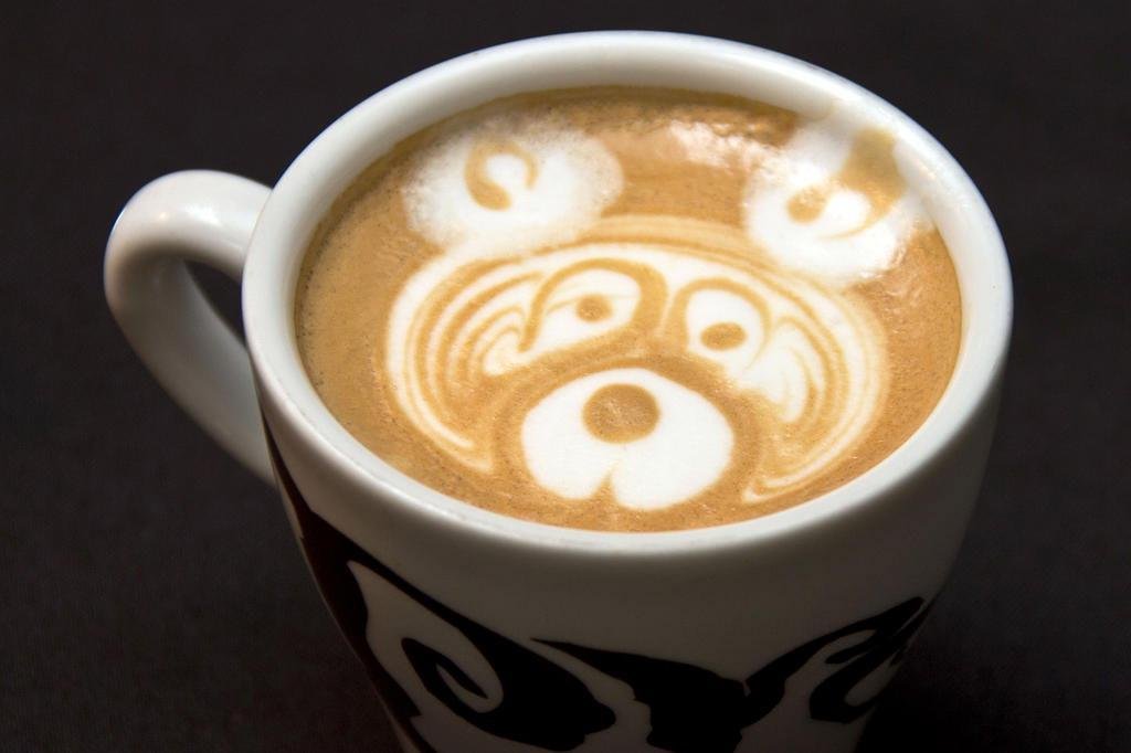 O novo cafezinho: a bebida mais tradicional do país ganha novos sabores ...