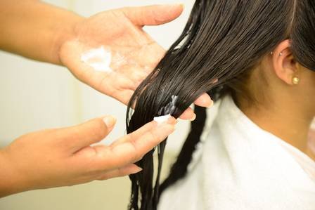 Conheça a Plástica Capilar, novidade em Porto Alegre que promete fios ...