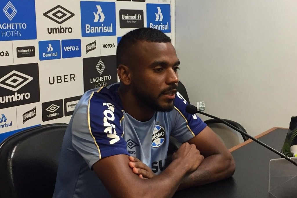 Leonardo Gomes pede para jogar e não se importa em ser o único lateral ...