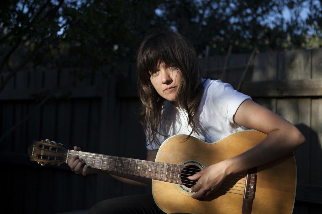 O indie rock de Courtney Barnett no Opinião e outras dicas para curtir ...