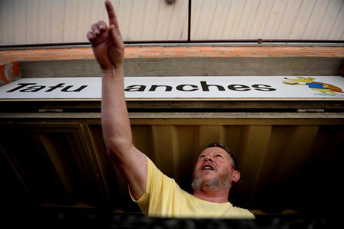 Conheça quem vende para os torcedores nas partidas do Caxias | Pioneiro