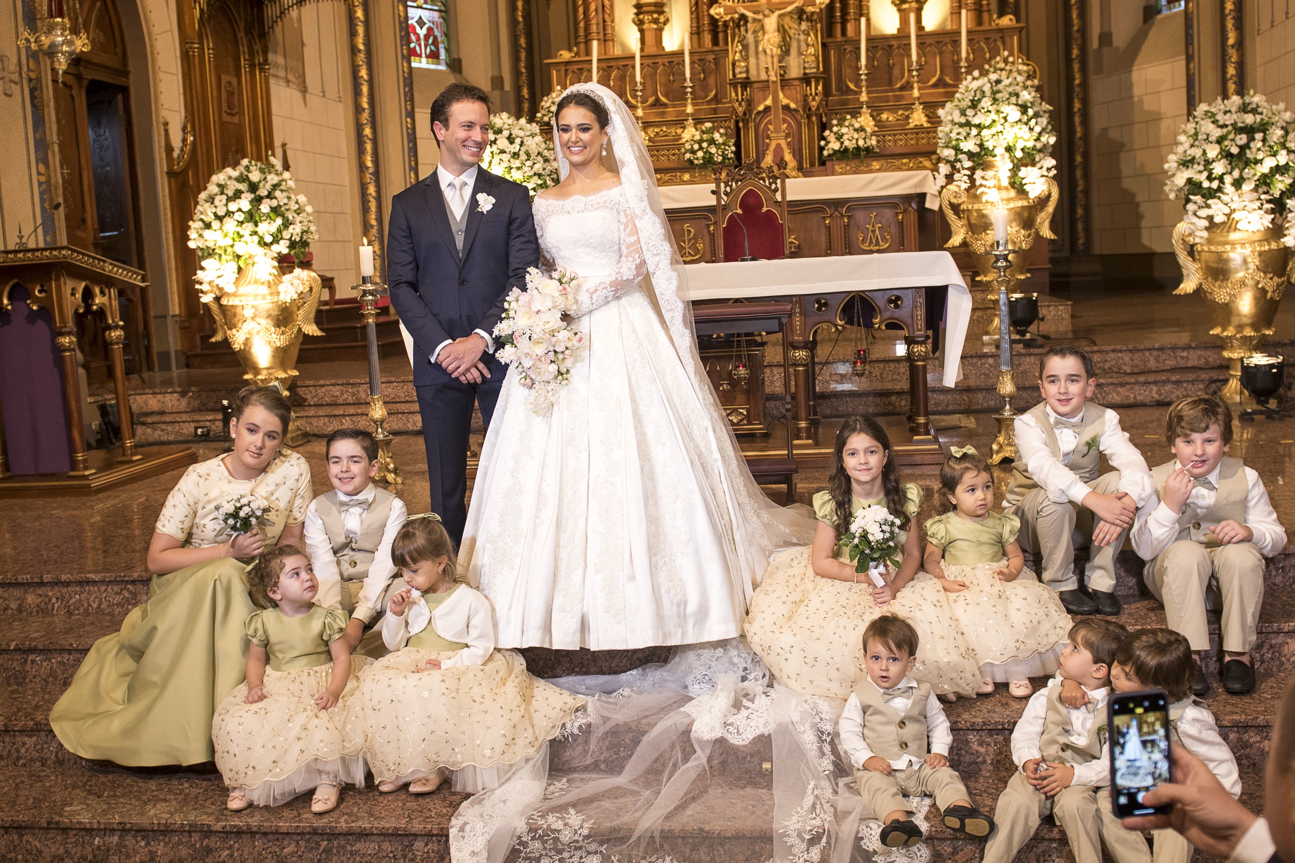 Isabelle Randon celebra união com Davi Frota em cerimônia realizada na ...