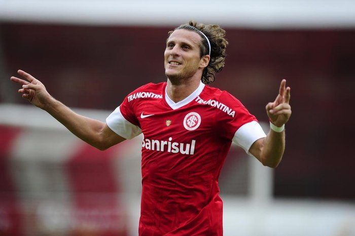 Ex-Inter, Diego Forlán anuncia aposentadoria do futebol | GZH