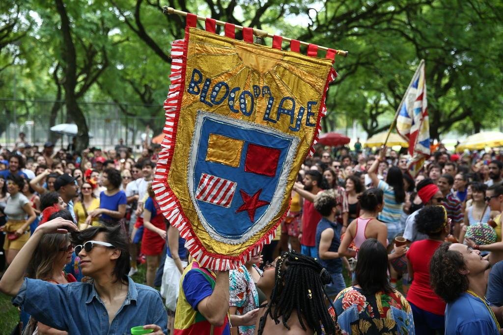 Em aquecimento para o Carnaval, Bloco da Laje faz ensaio aberto em ...