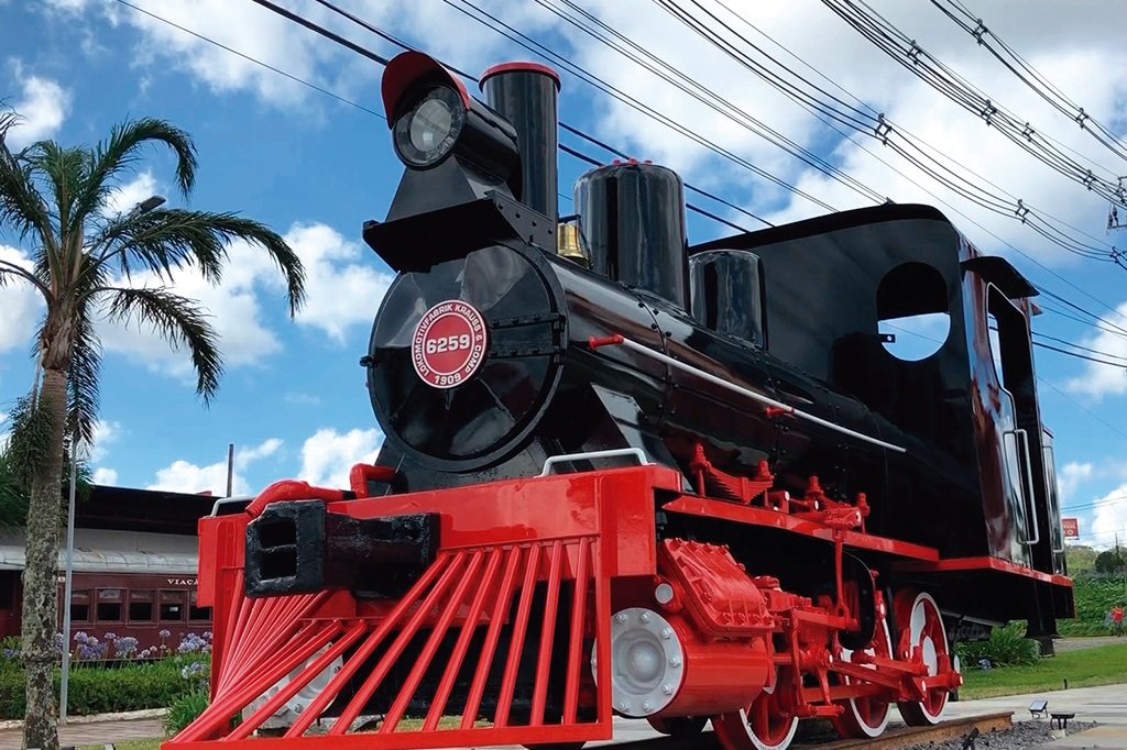 Carcaça de locomotiva é restaurada e vira atração em Carlos Barbosa ...