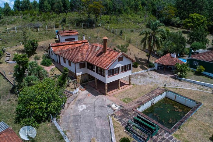 Conheça Baby Pignatari, o milionário que ergueu uma vila com casa ...