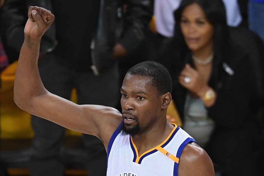 Kevin Durant e mais três jogadores do Brooklyn Nets testam positivo ...