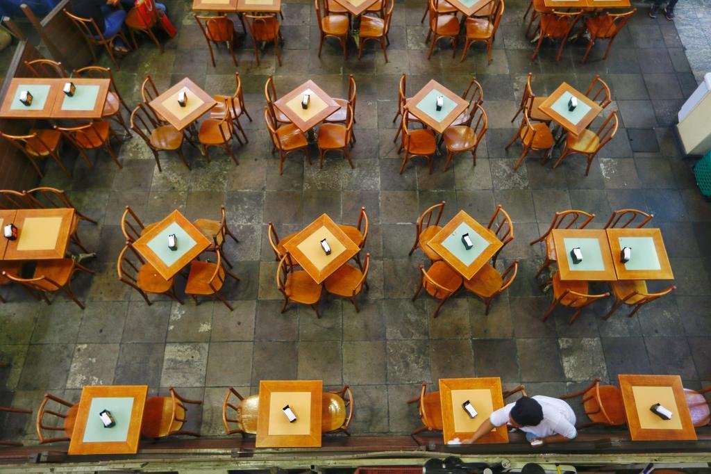 Está na hora de fazermos o mais difícil: deixar de pensar ...