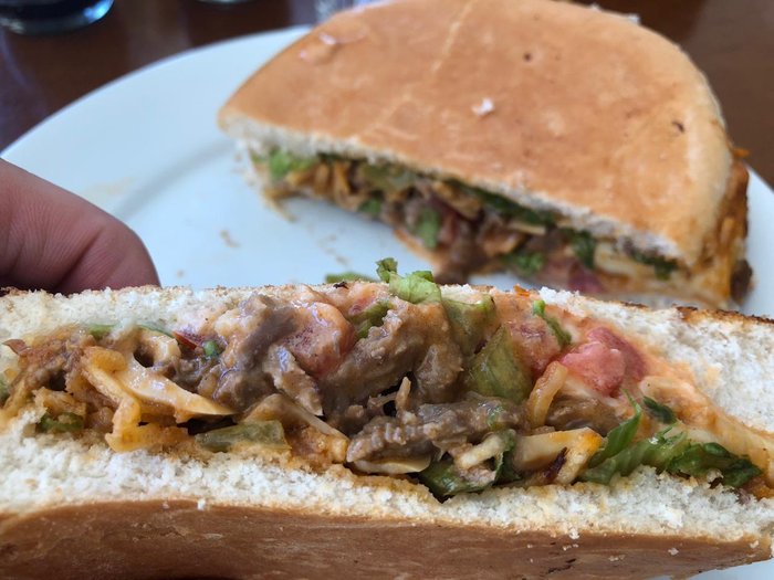 25 lugares para comer xis no Rio Grande do Sul | Destemperados